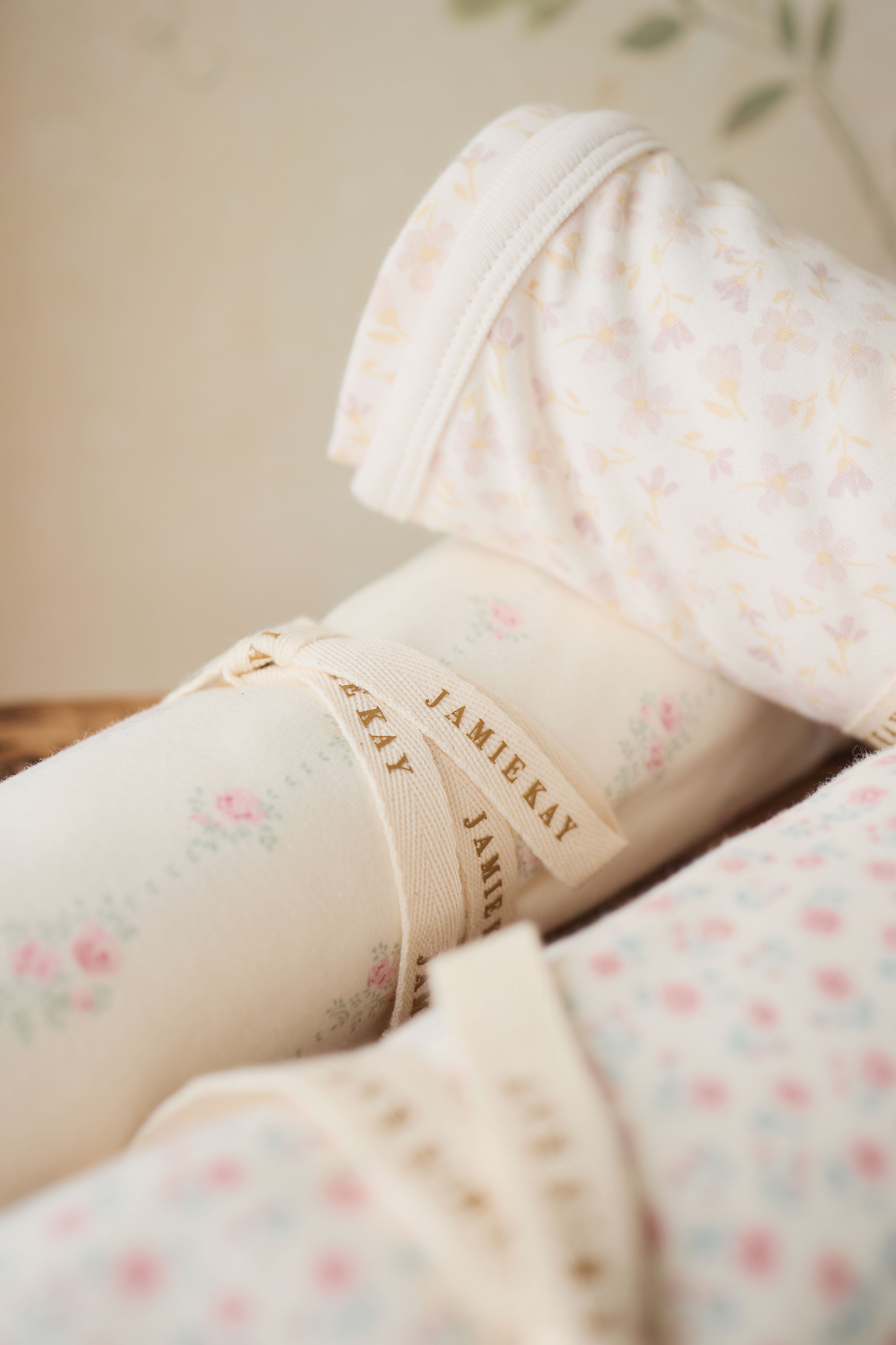 Organic Cotton Murphy Wrap - Rose Trail – Jamie Kay NZ